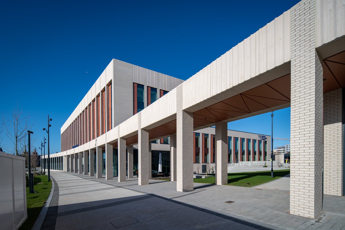 Copperas Hill Student Life Centre and Sports Building, Liverpool John ...